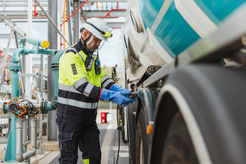 Fuel And Gas Tanker Driver PPE | Hazchem Safety